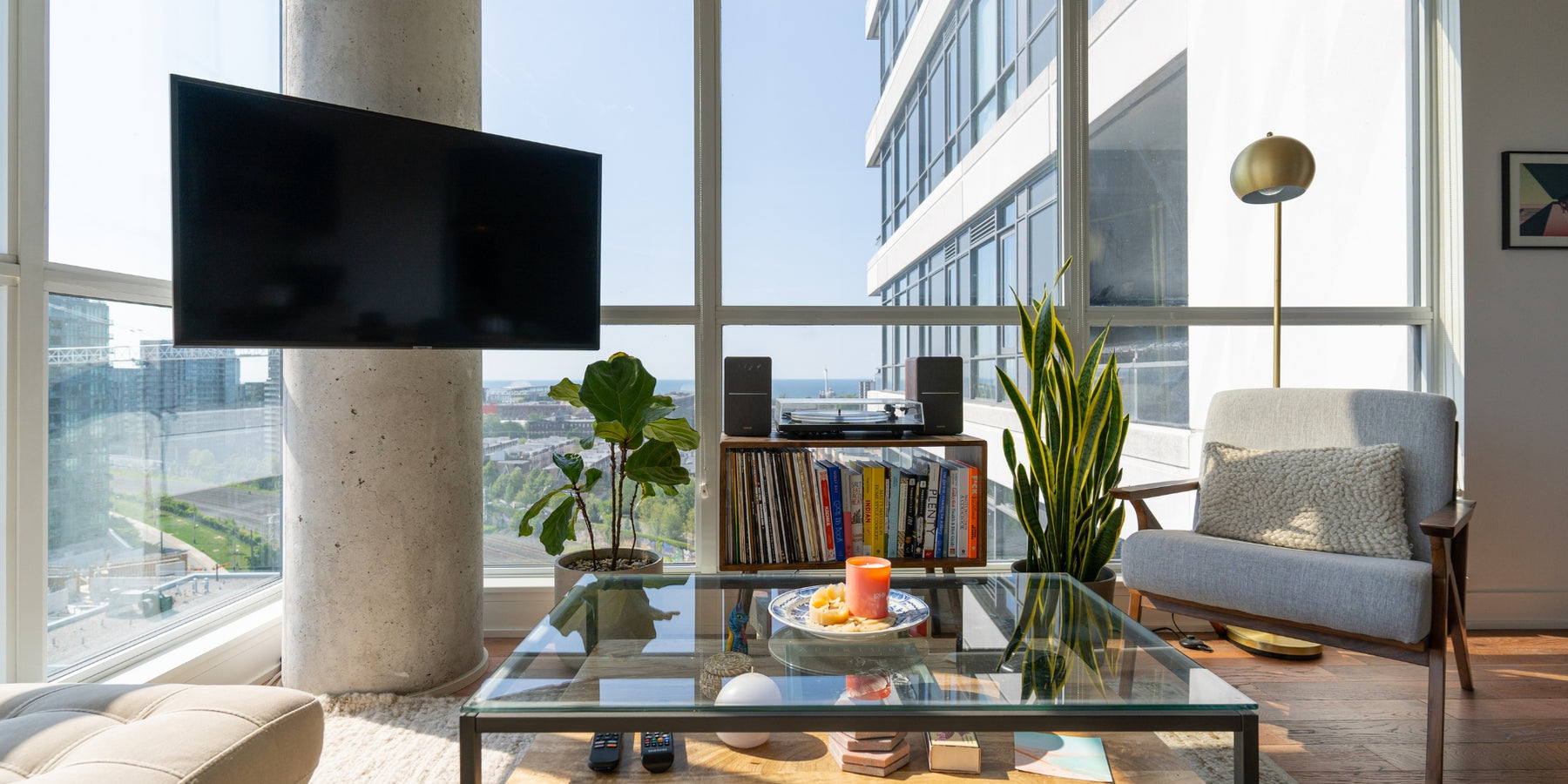 Pillar Mount - No Drill Pillar TV Mount | Post & Column TV Mount